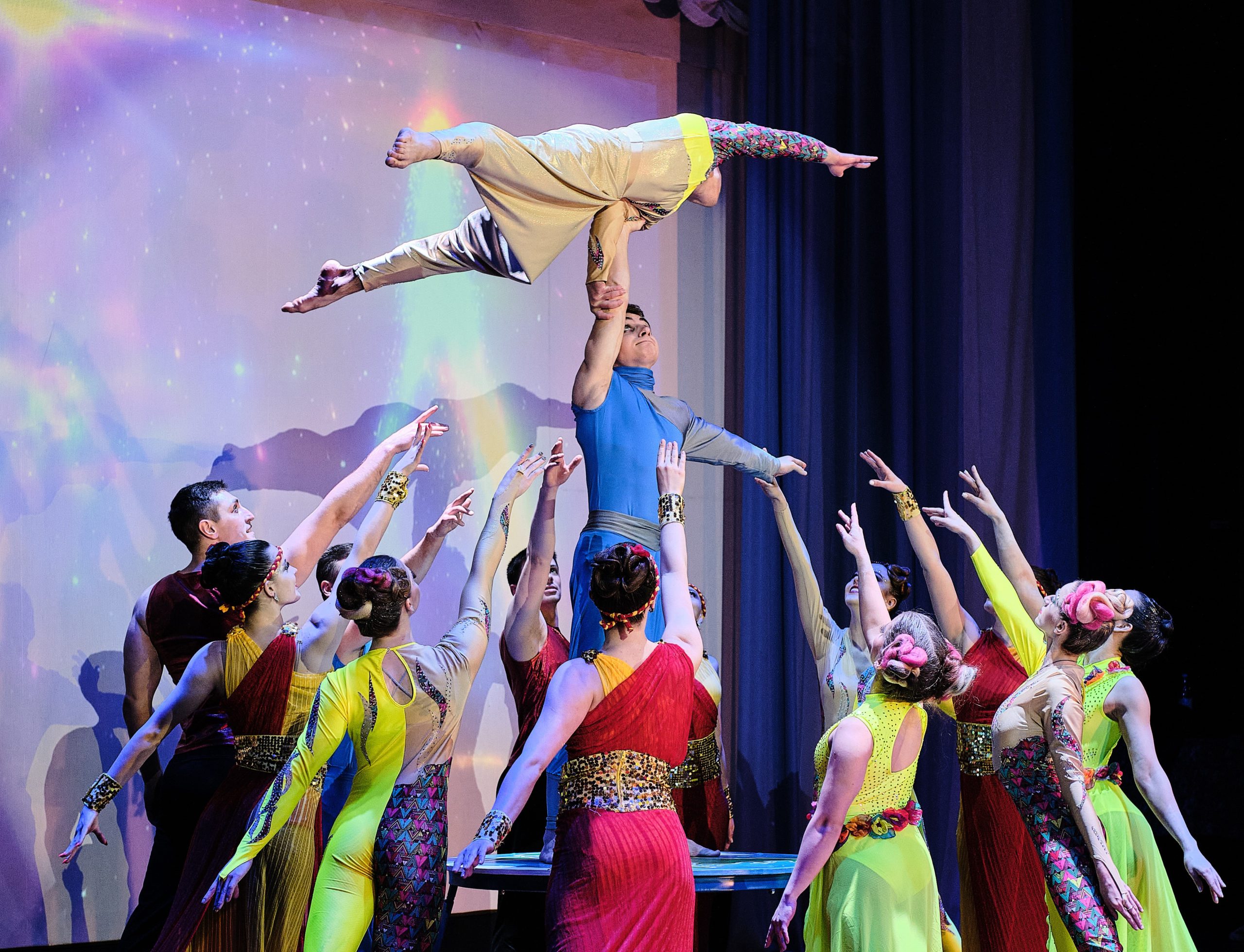 Aeros Circus Performance - RubyLemon